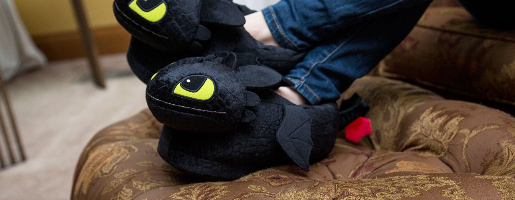 Louisville Slipper Company Happy Feet Inks Deal With, 45% OFF